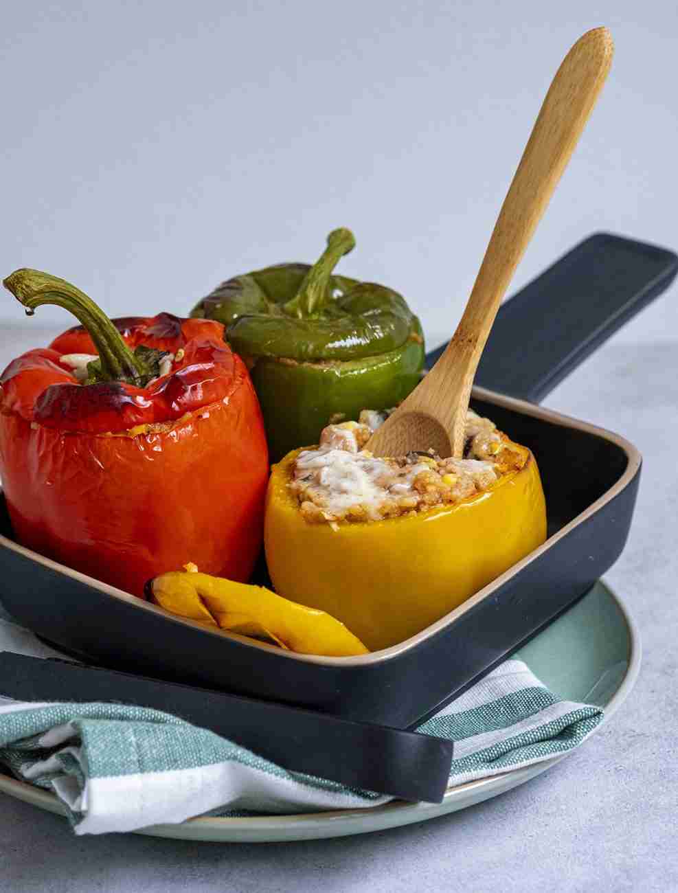 Gevulde paprika’s met zelfbedachte vulling - Seizoenen Blog